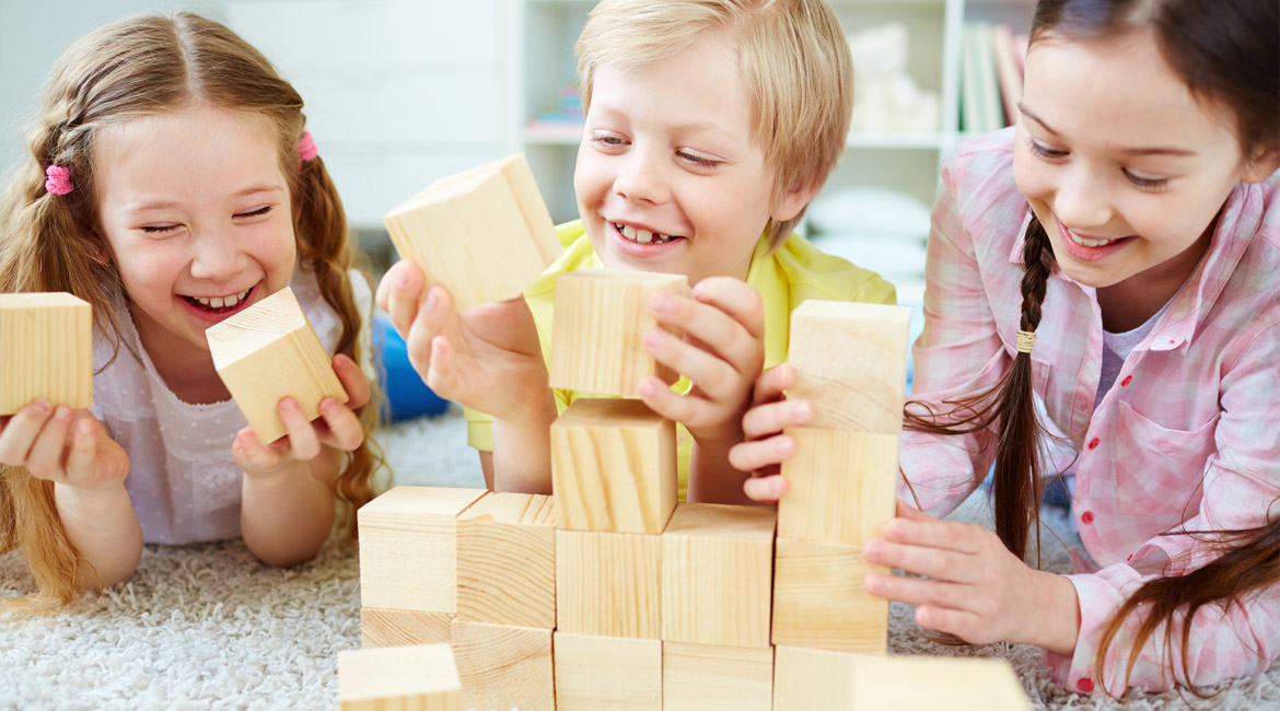 Best Indoor Activites for Your Child - Los cuentos del Dr. M